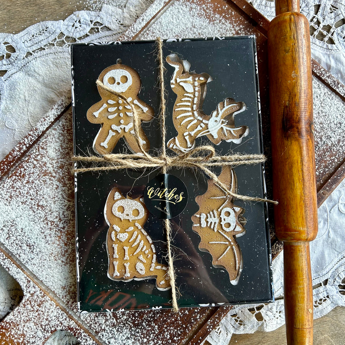 Spooky Cookie Christmas Ornament Set – Witches by Helena Garcia